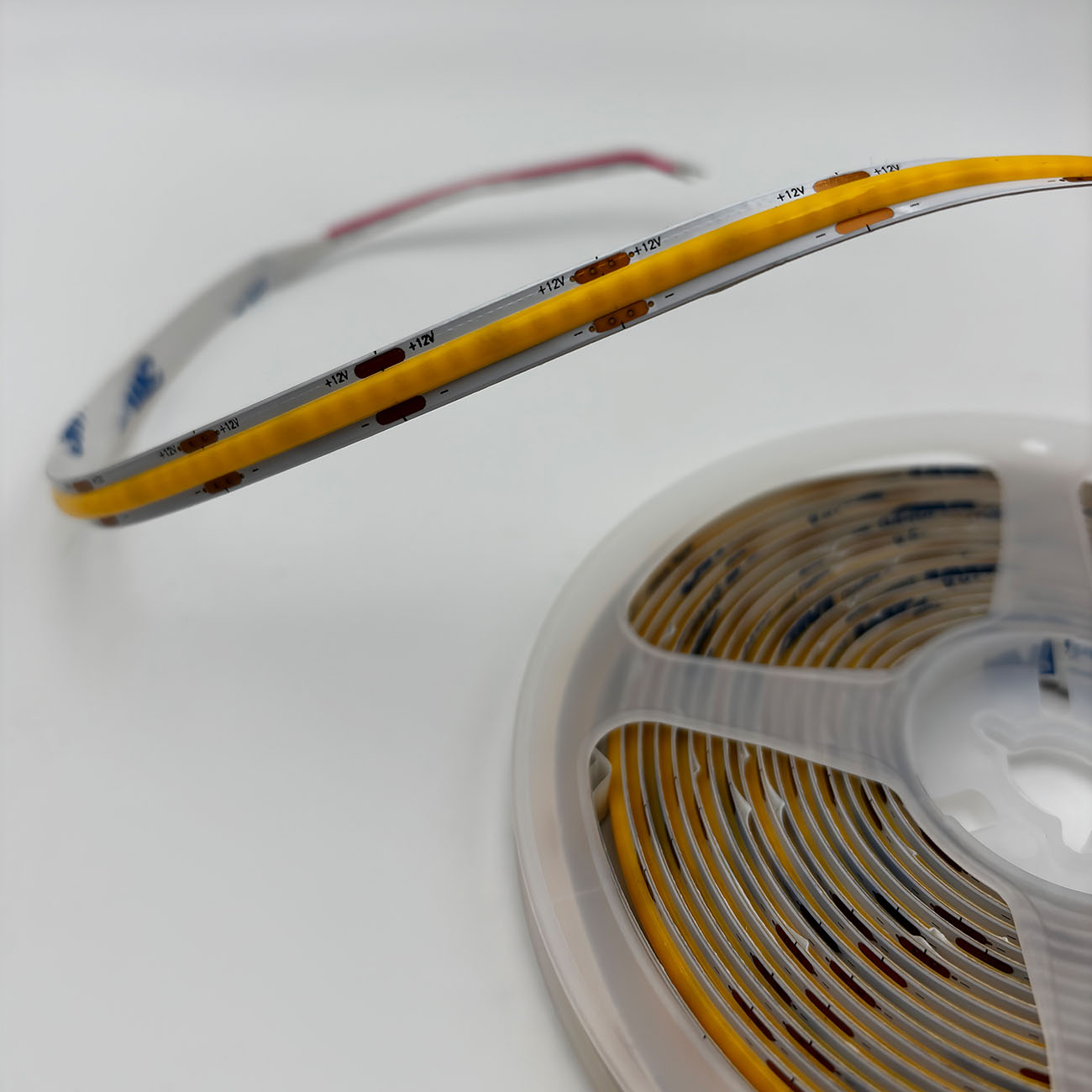 LED стрічка LED LV-2835 COB IP20 3000K